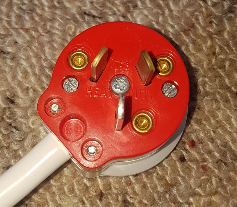 Remembering the PDL 40A Interrupted phase tap-on plug – Matt's Tech Pages