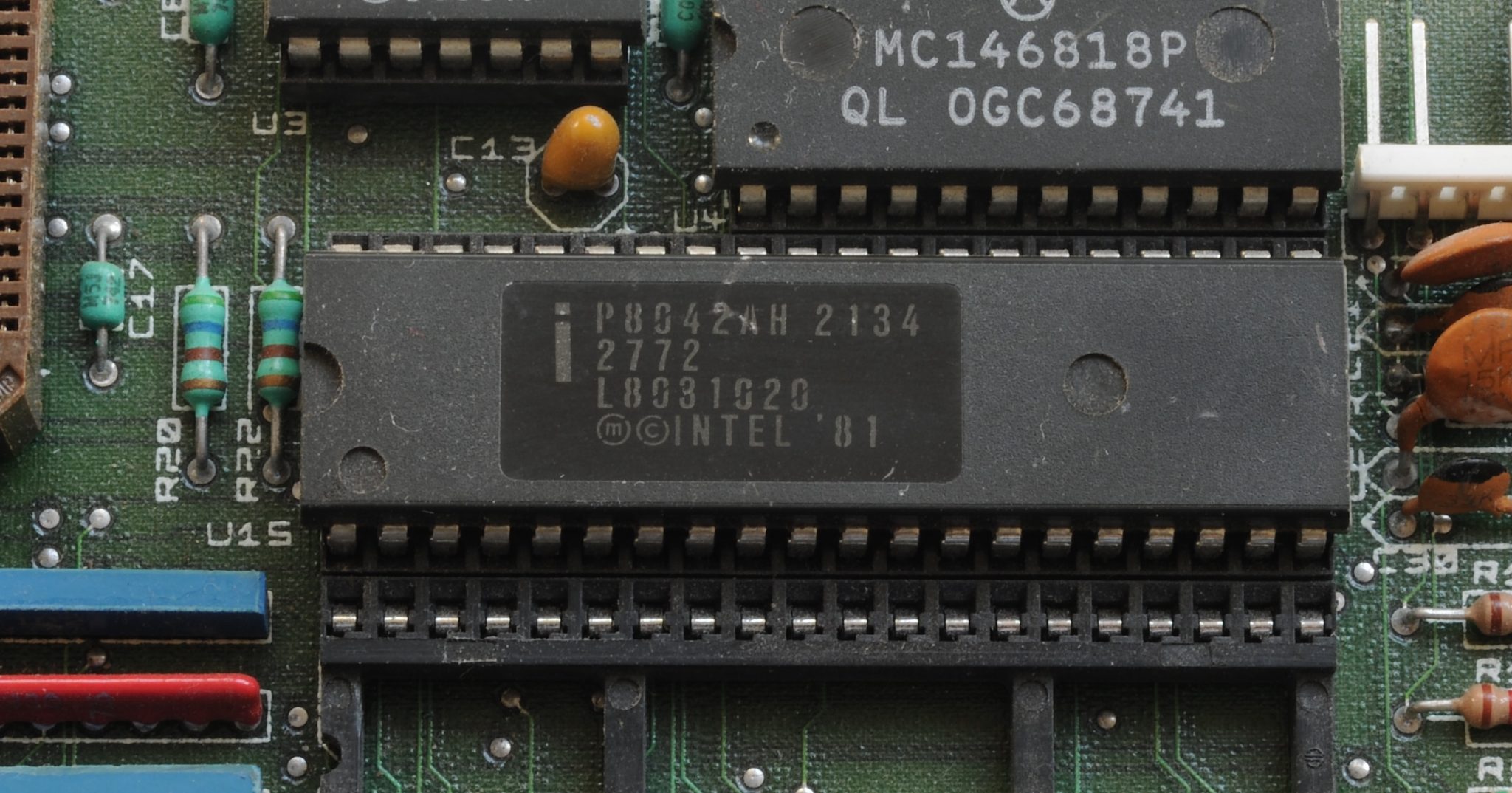 An Intel MCS-48 based dual temperature sensor – Matt's Tech Pages