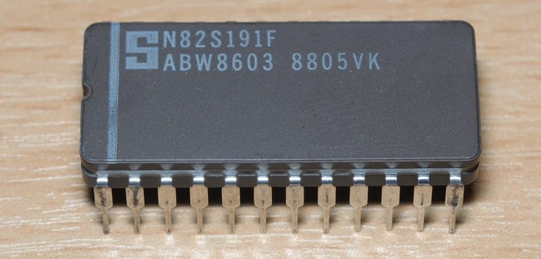 Vintage microcontrollers – Matt's Tech Pages